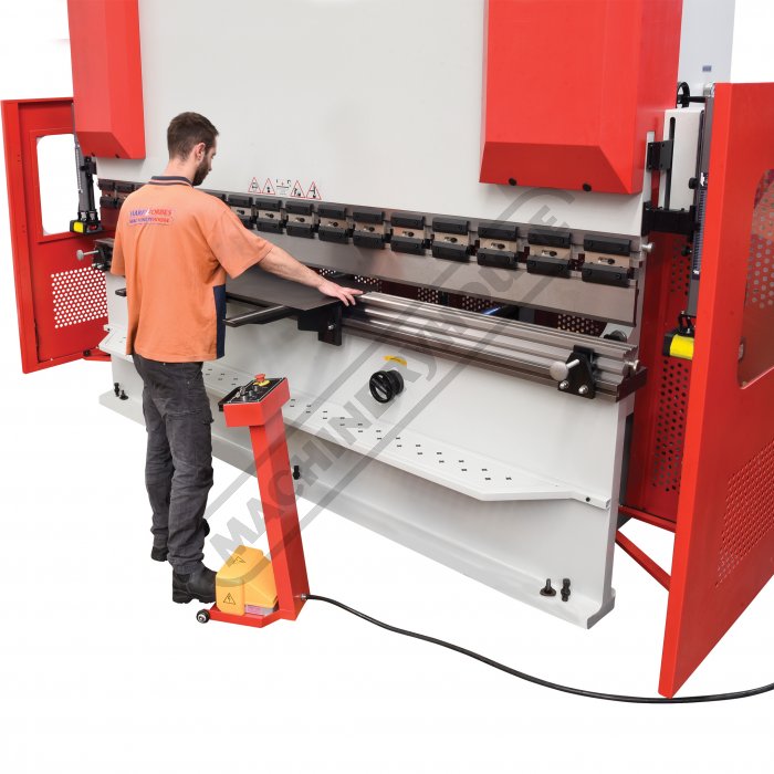 PB170B Hydraulic NC Pressbrake - Hare & Forbes Machineryhouse