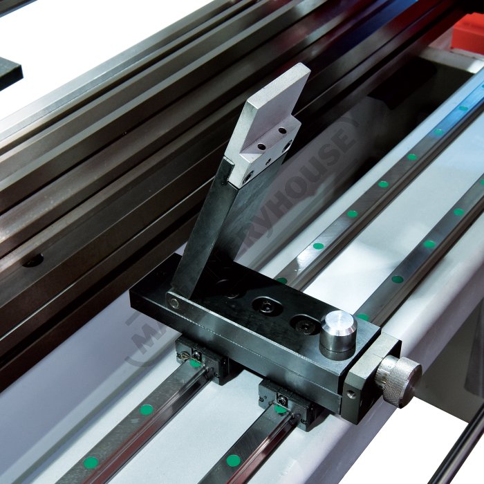 SPB40125 CNC Pressbrake CYBELEC Touch Draw 5 Axis - Hare & Forbes ...